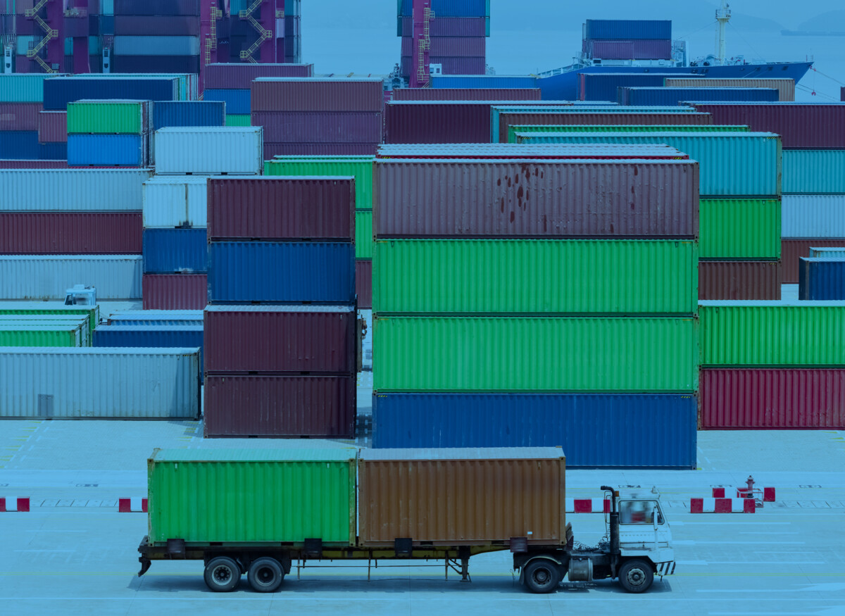 TRACKING AND VISIBILITY IN LOGISTICS