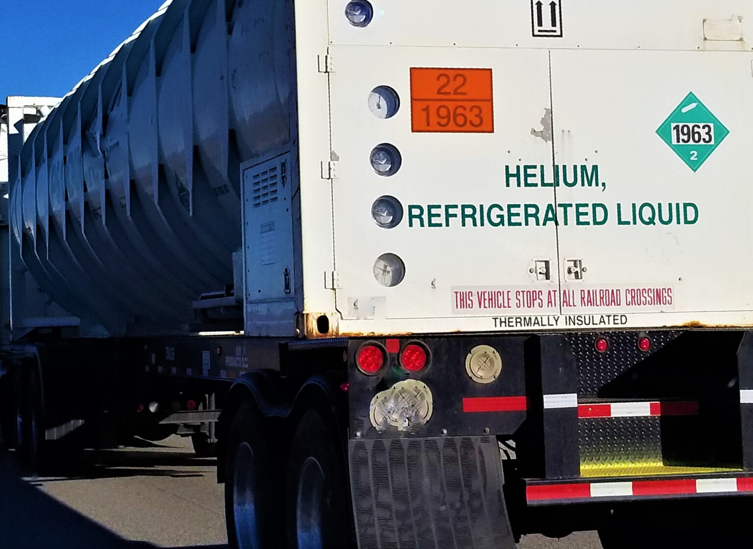 TRANSPORTING DANGEROUS GOODS: SECURING CARGO AND PREVENTING ACCIDENTS